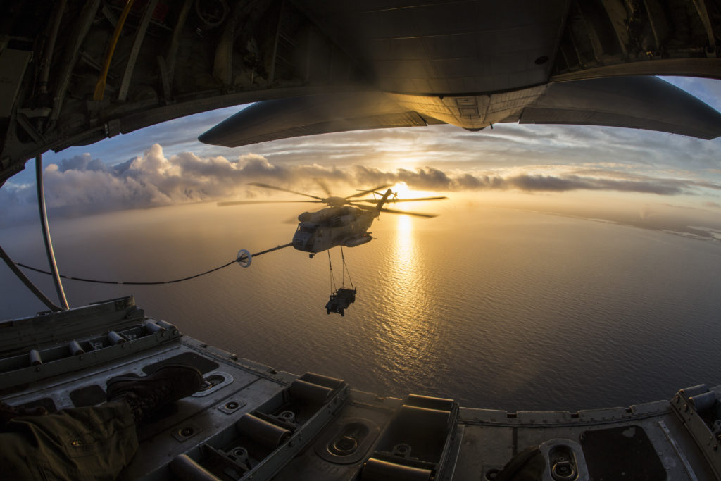 Picture of the Day: CH-53 Super Stallion and a Humvee Aerial Refueling ...