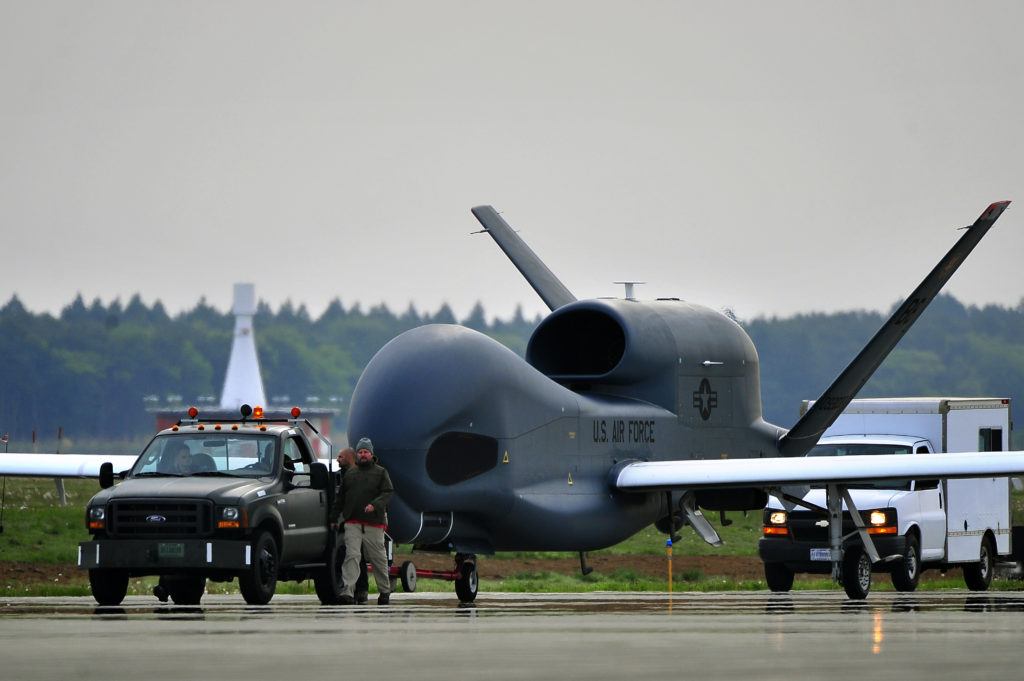 Why the future of military aviation isn't unmanned -- at least for now ...