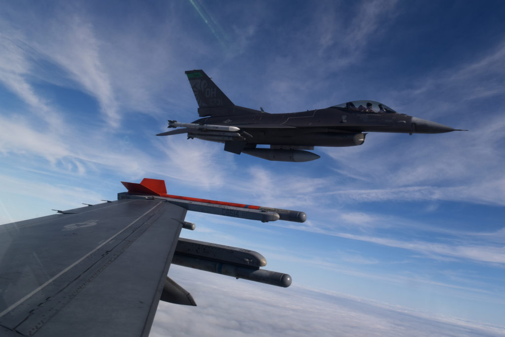The Pic of the Day: F-16 Fighting Falcons over Florida | SOFREP