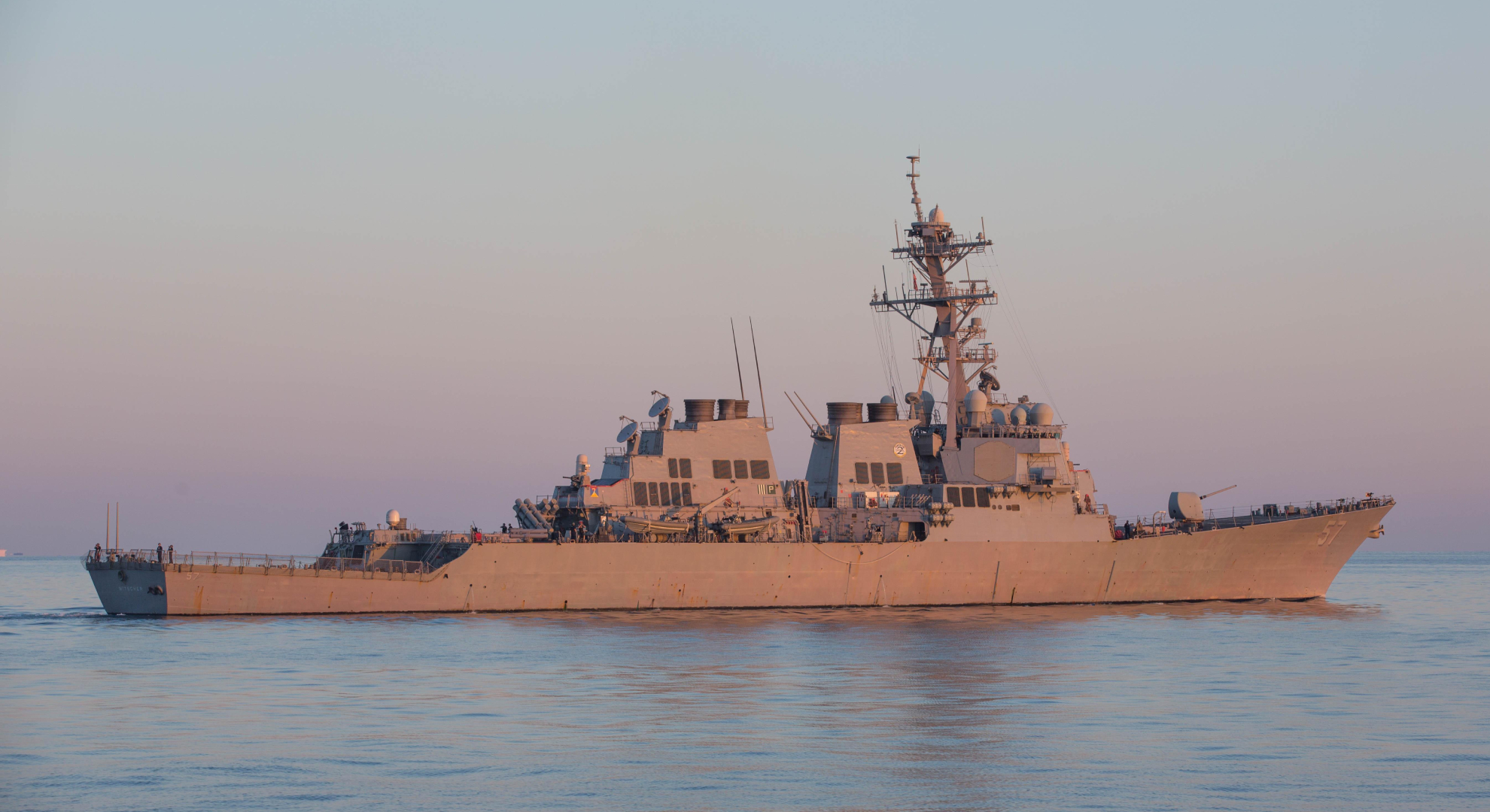 US Navy Boosts Arleigh Burke-Class: Extended Service for Naval ...