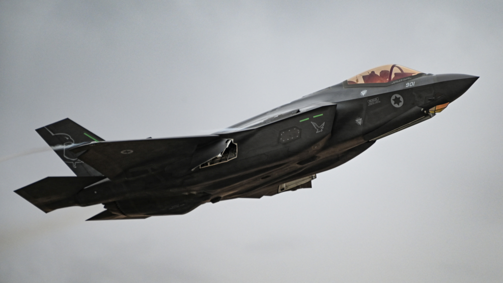 Watch an Israeli F-35I Stealth Fighter Annihilate an Enemy Cruise ...