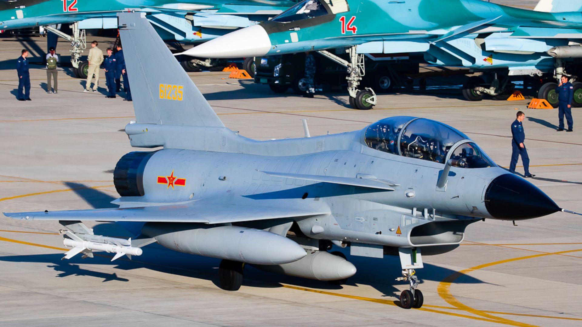 Egypt Ditches US F-16s for China's J-10C Fighter Jets: A Bold Move ...