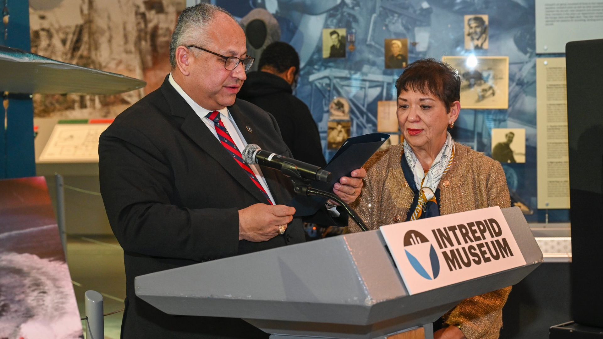 US Navy Names Newest Arleigh Burke-Class Destroyer USS Intrepid (DDG ...