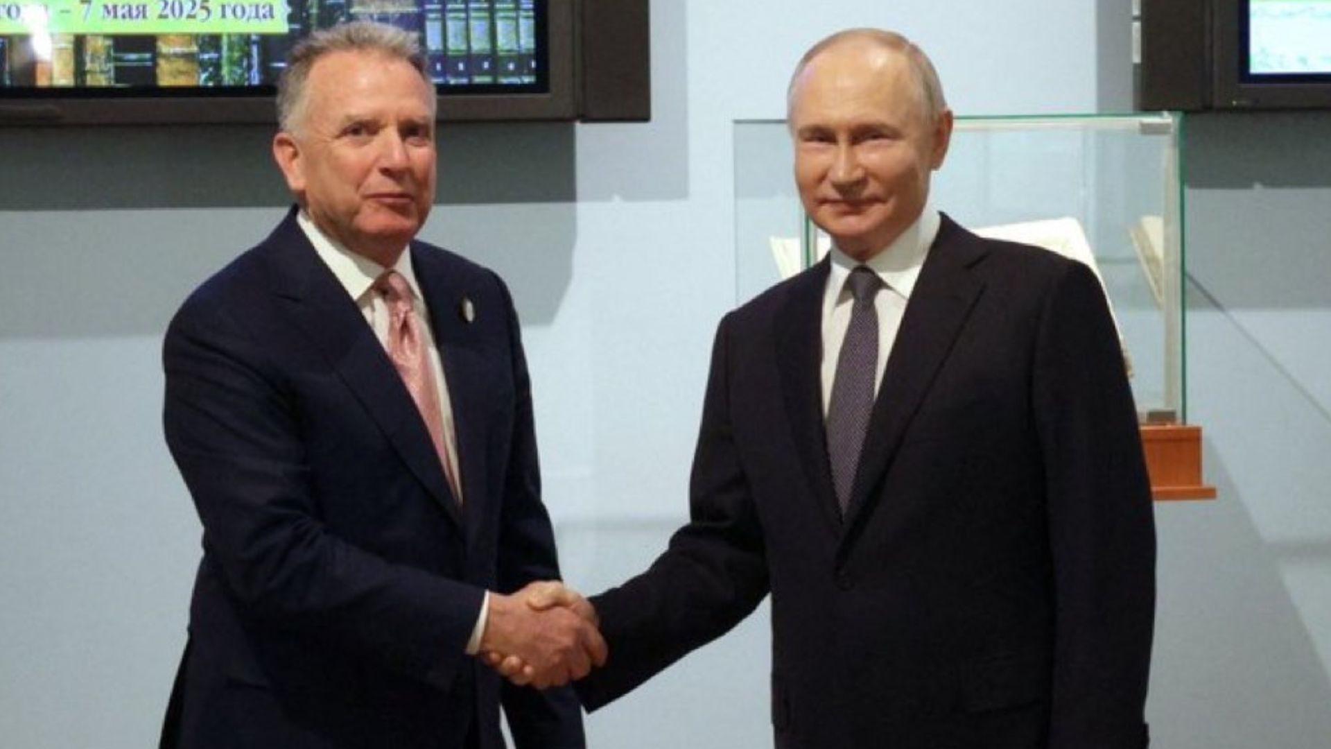 Morning Brief: Macy’s Thanksgiving Day Parade Launches, Macron Unveils Voluntary Military ...